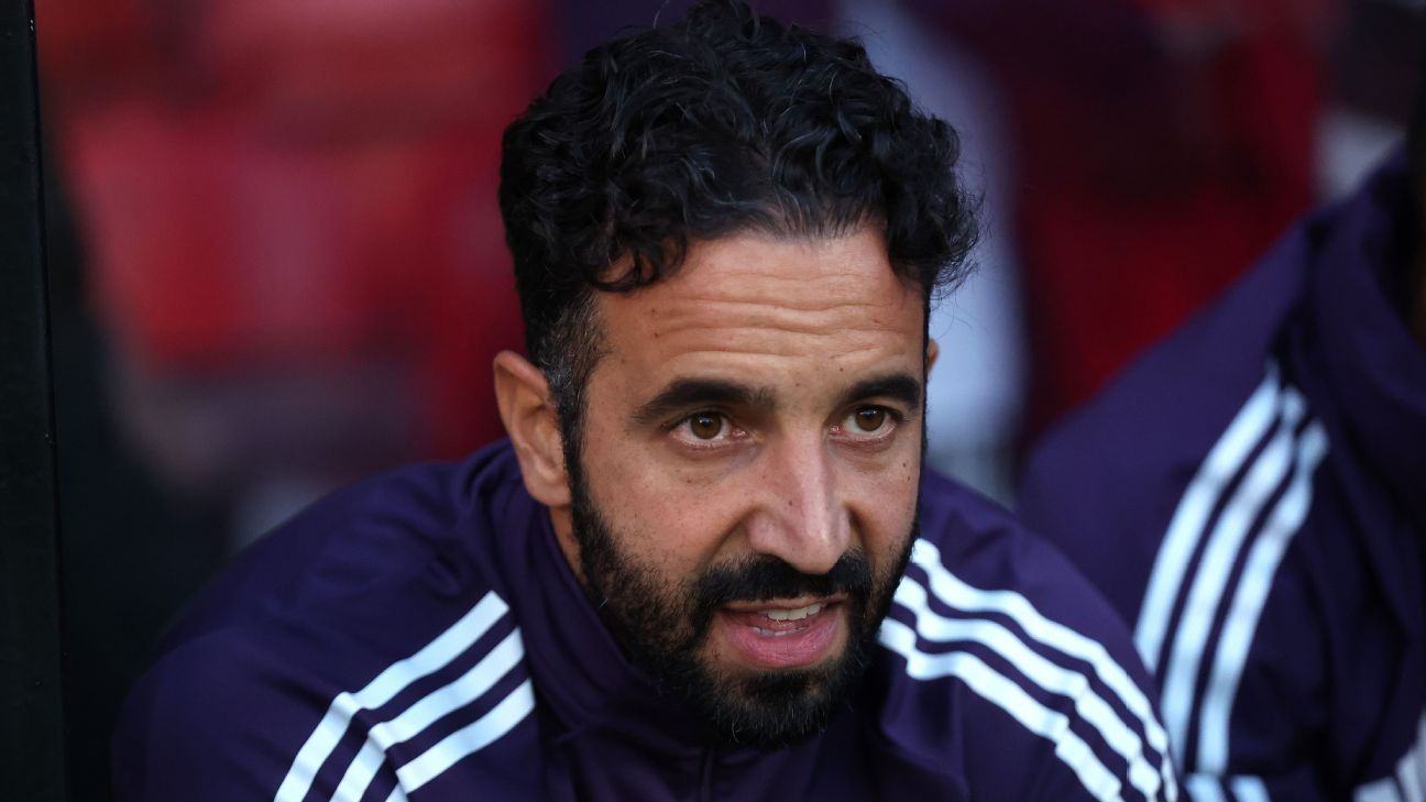 Man united thực sự sa thải huấn luyện viên amorim đúng không | AI Hay ...